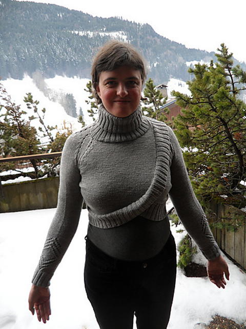 Ravelry: 244 Pull croisé pattern by Bergère de France