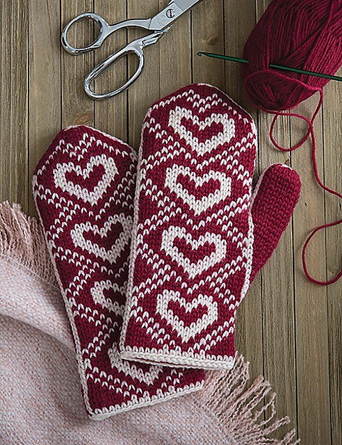 Ravelry: HEARTS #3 pattern by Lori Adams