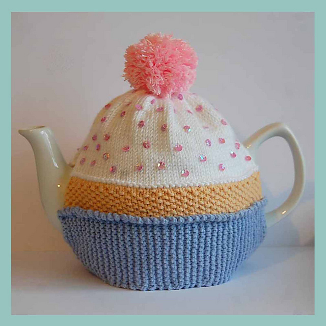 Ravelry: Chloe Cupcake Tea Cosy pattern by Adel Kay