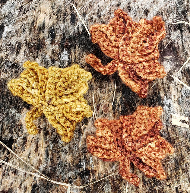 Ravelry: The Mini Maple Leaf pattern by Amy Drossner