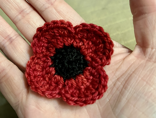 Ravelry: Remembrance Poppy pattern by Claire Ryan