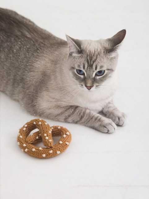 Ravelry: Prospect Park Pretzel Cat Toy pattern by Amy Gaines