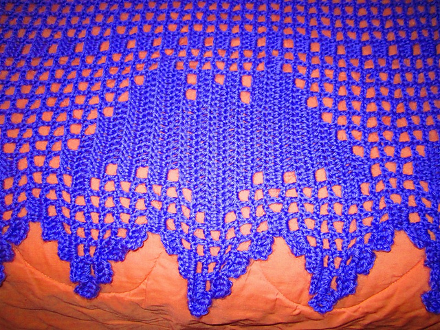 Ravelry: asillyheart's Na Na Na Na Bat Wrap! (Shawl or Throw)