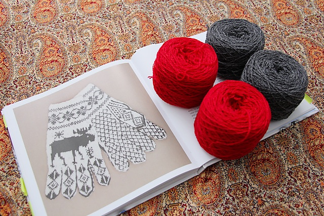 Ravelry: ahickman's Moose Gloves