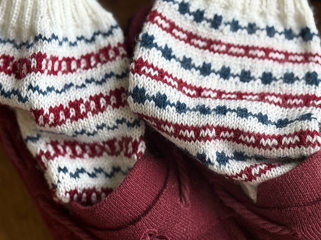 Ravelry: Knotical Socks pattern by Ailbíona McLochlainn