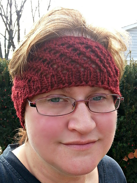 Ravelry: Twisted Ear Warmer pattern by Amy Hurd