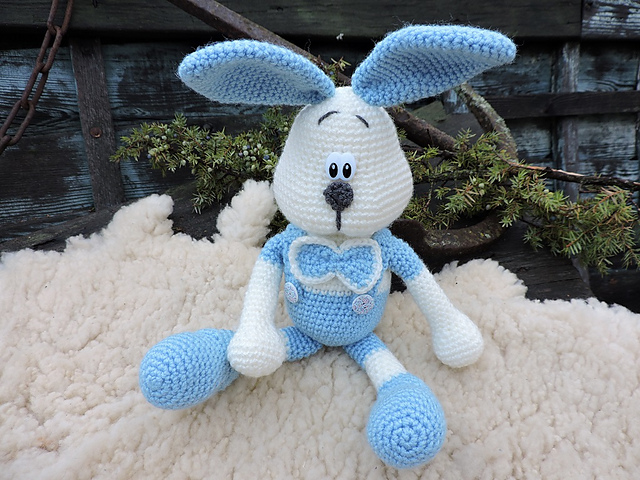 Ravelry: The Bunny Ralf - Amigurumi pattern by Kipre & Pähkla