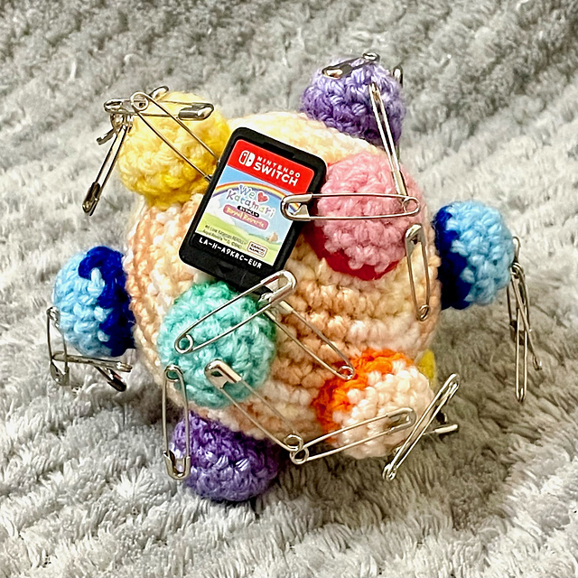 Ravelry: Grabby Rolling Ball of DOOM pattern by Akabeko Botan