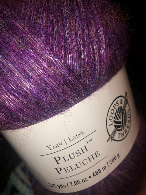 Ravelry: Loops & Threads Plush Peluche (Polyester Blend)
