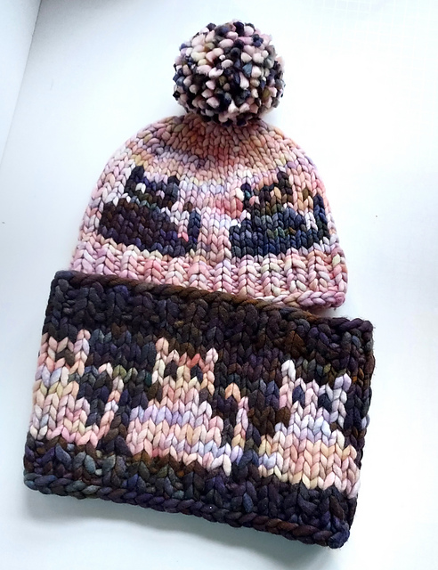 Ravelry: Sittin' Kitten Cowl and Hat pattern by Amanda Newlin of Bean ...