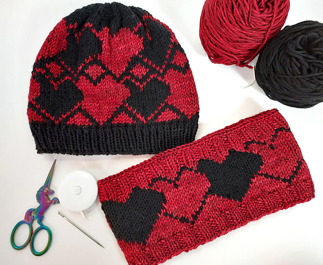 Ravelry: Amore Hearts Hat Set pattern by Amanda Newlin of Bean Blossom ...