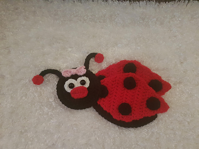 Ravelry: Ladybug Crochet Applique pattern by Amy Styer