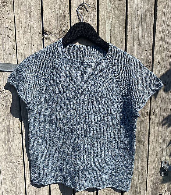 Ravelry: Kasandra Tee pattern by Åse Hansen