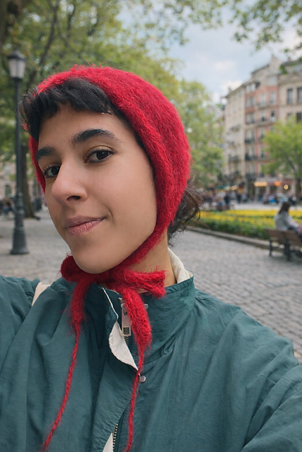 Ravelry: cute little bonnet pattern by aaaaaknit