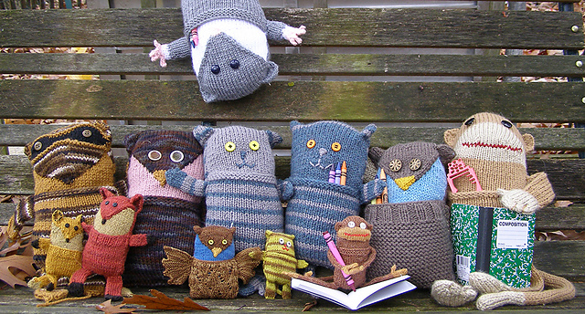 Ravelry: Kitty Kat Pocket Pal pattern by Mary Jo Martinek