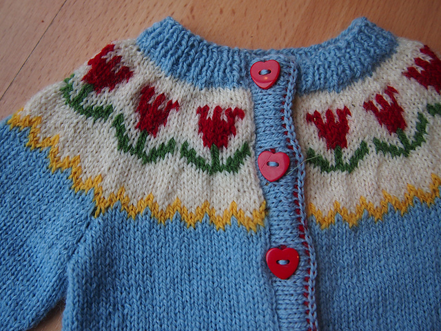 Ravelry: aletas' Tulip Yoke Baby Cardigan
