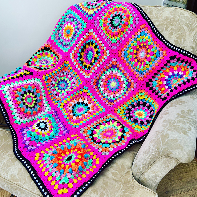 Ravelry: Grandala Blanket pattern by Alexandra Lund