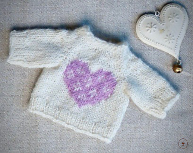 Ravelry: Heart sweater pattern by Elena Alexeeva