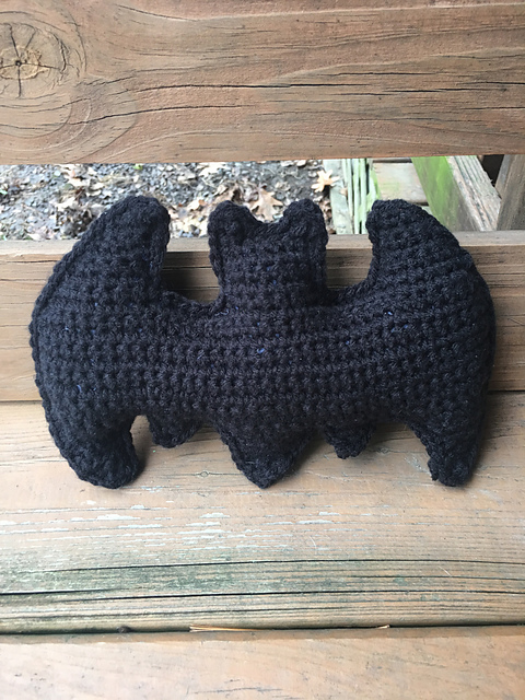 Ravelry: Bat Shaped Boomerang pattern by Alicia Spaid