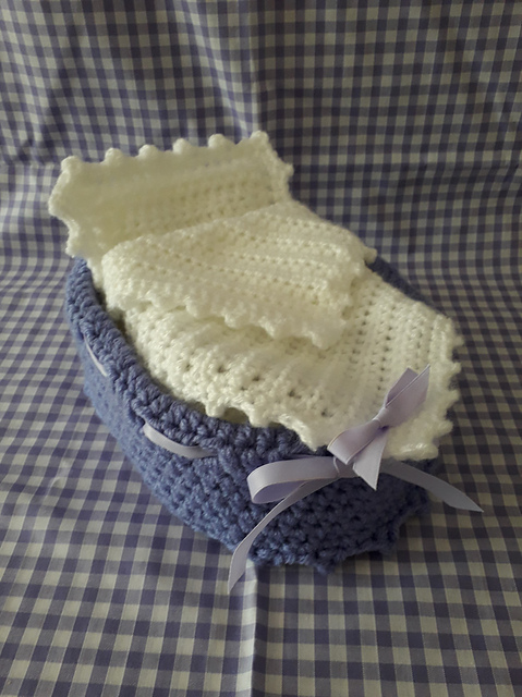 Ravelry: Freestanding Angel Crib pattern by Alison Murray 66