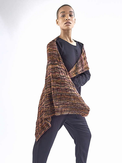 Ravelry: Carob pattern by Amy Christoffers