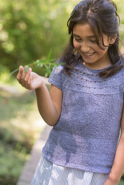 Ravelry: Amari pattern by Alison Green