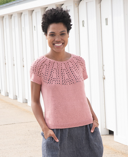 Ravelry: Riveria pattern by Alison Green