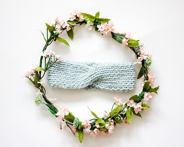 Ravelry: Scout Baby Headband pattern by Allison Sanzon