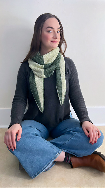 Ravelry: Sideline Shawl pattern by Allison Schmidt