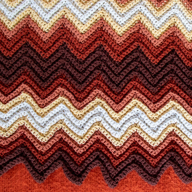 Ravelry: Zali Zig-Zag Chevron pattern by Pip Lincolne