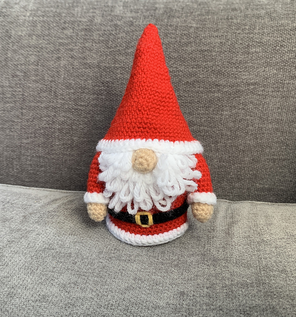 Ravelry: Santa Gnome pattern by Amy’s Crochet Cave