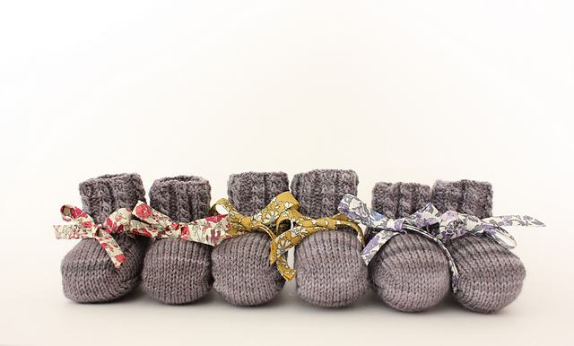 Ravelry: Altadena Baby Tiger Booties pattern by Altadena Green