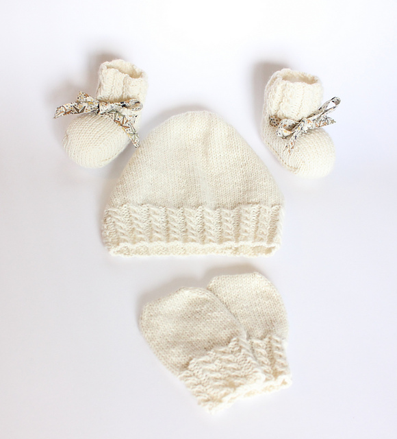 Ravelry: Emma - Newborn starter set pattern by Altadena Green