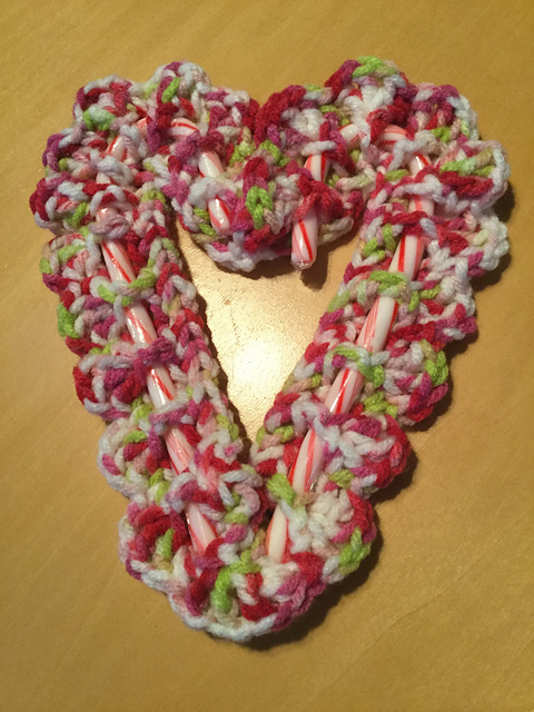 Ravelry: Romance Candy Cane Cover pattern by Carolyn Frances