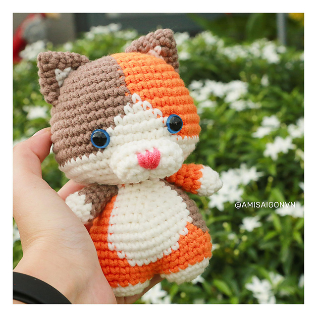 Ravelry: Amigurumi Calico Cat pattern by Vui Vui
