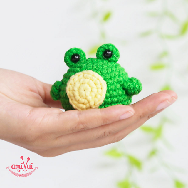 Ravelry: Little Frog Amigurumi pattern by Ami Ami