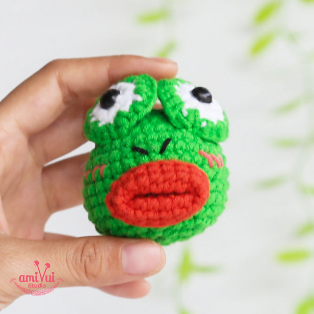 Ravelry: Thick Lips Frog Amigurumi pattern by Ami Ami