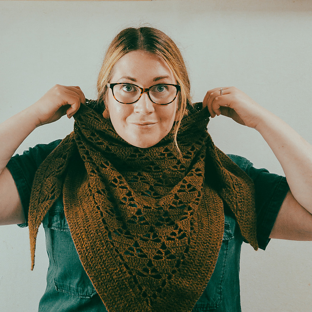 Ravelry: Triantán pattern by Anne-Michelle Phelan