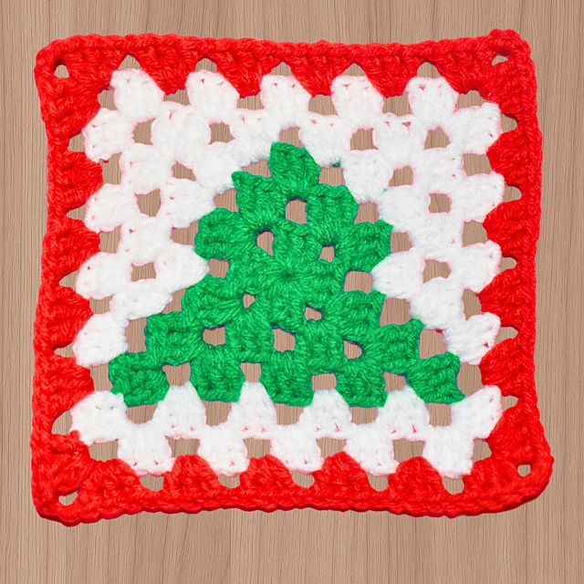 Ravelry: christmas tree granny square pattern by Amy Lehman