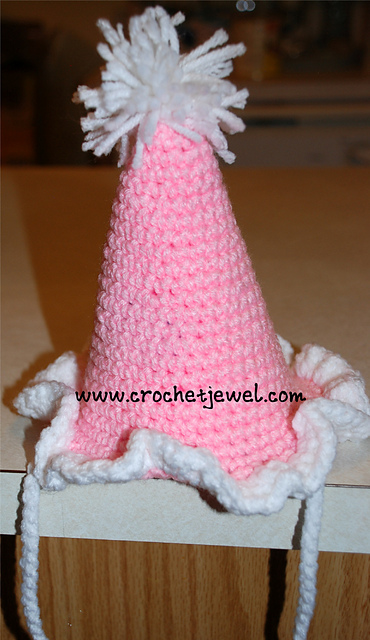 Ravelry: Birthday Party Hat pattern by Amy Lehman