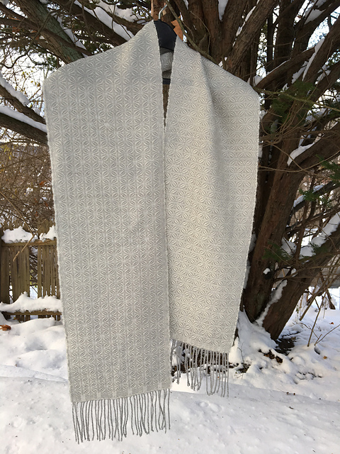 Ravelry: amygwen99's Embossed Circles Scarf