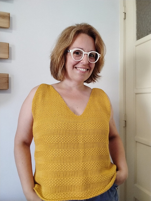 Ravelry: Top Sol pattern by Ana Serra