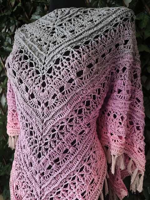 Ravelry: Pink Autumn pattern by ananxo handmade