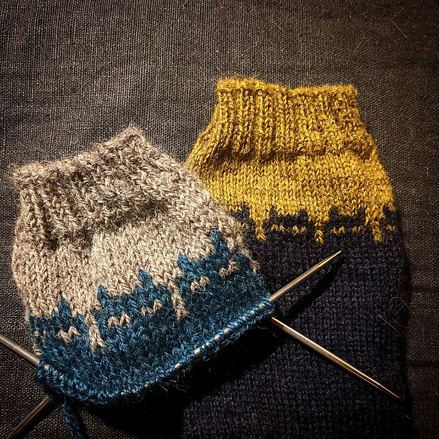 Ravelry: The Simpler Sinister Catsock pattern by Marna Gilligan