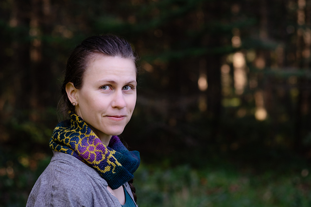 Ravelry: Snakes in the Stonecrop pattern by Andrea Rangel