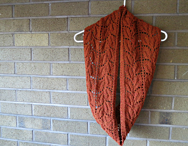 Ravelry: Foster Island Cowl pattern by Andrea Lai