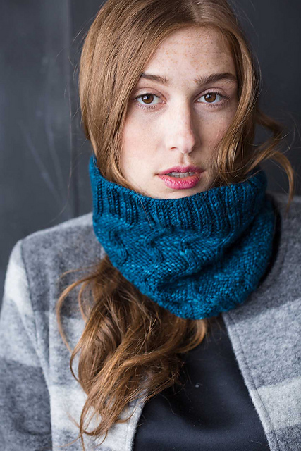 Ravelry: Silent Night Cowl pattern by Hannah Rose