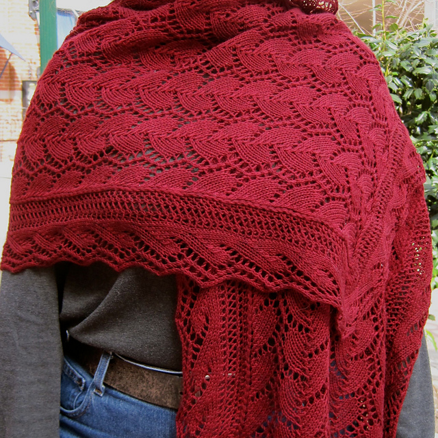Ravelry: Wave Edged Trellis Lace Wrap pattern by Linda Lehman
