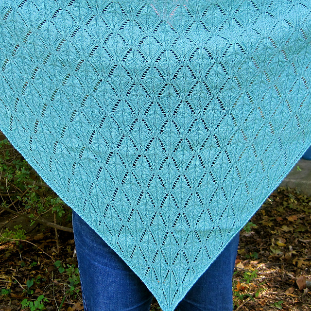 Ravelry: Edo Lace Cuneate pattern by Linda Lehman