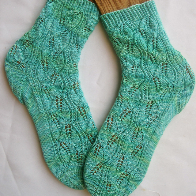 Ravelry: Love Leaf Socks pattern by Linda Lehman